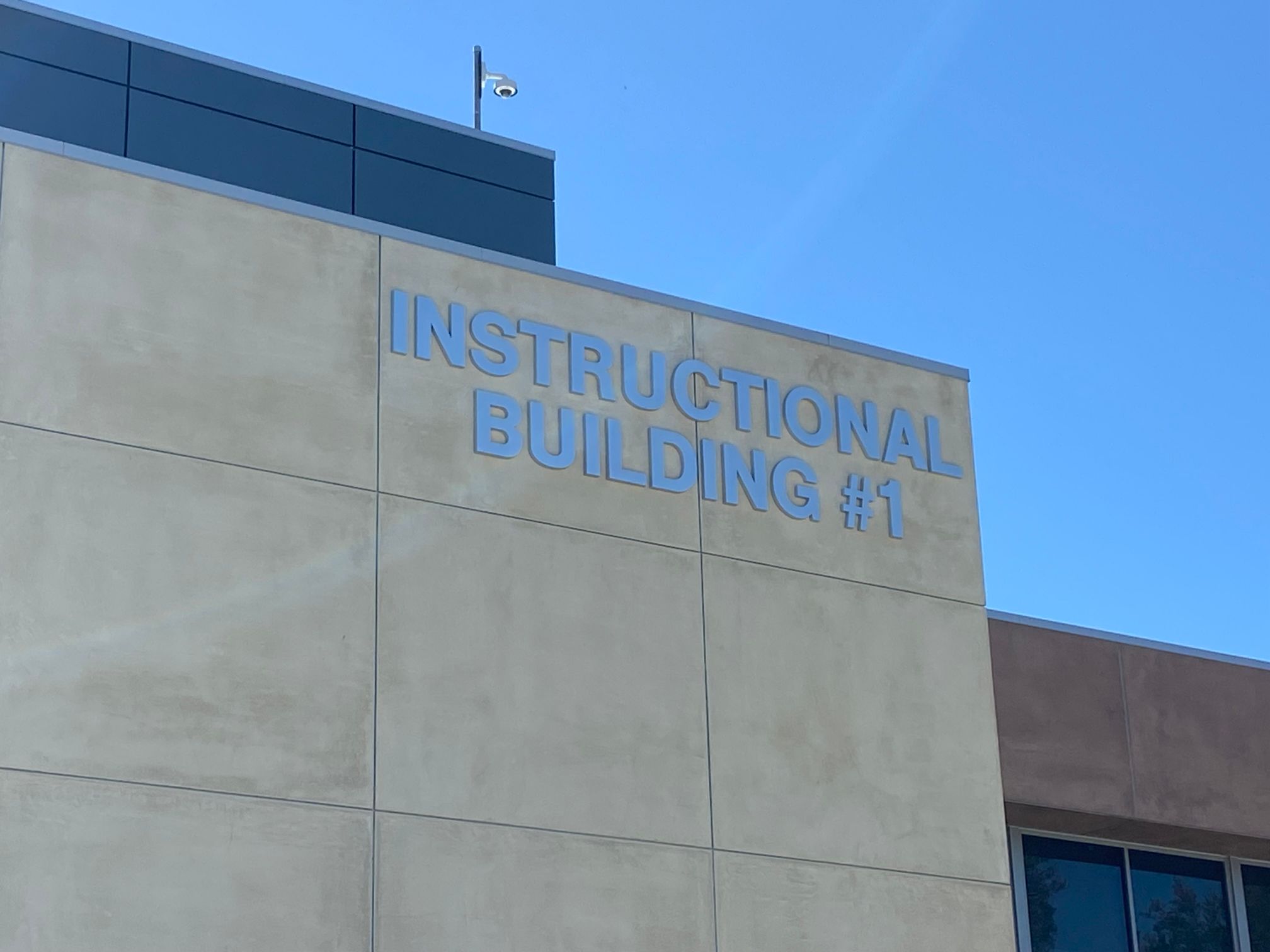 Aluminum Building Lettering In Los Angeles, CA