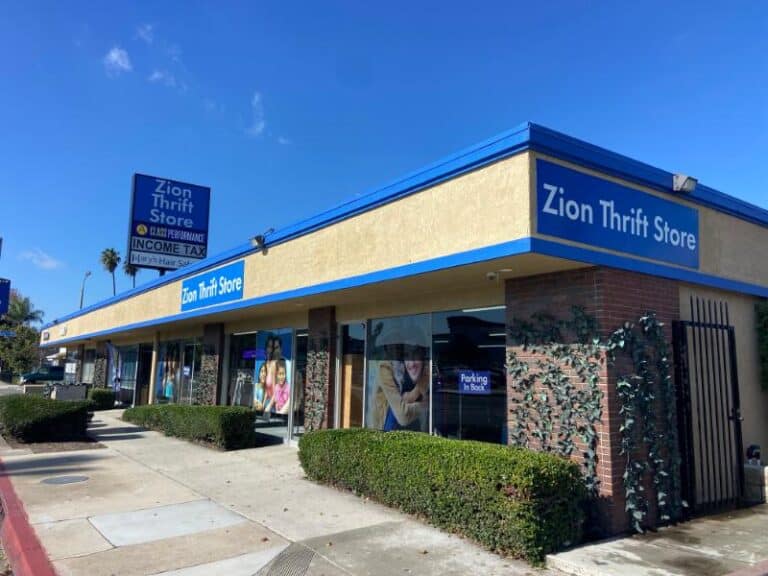 New Store Opening Signs And Graphics In Anaheim, CA