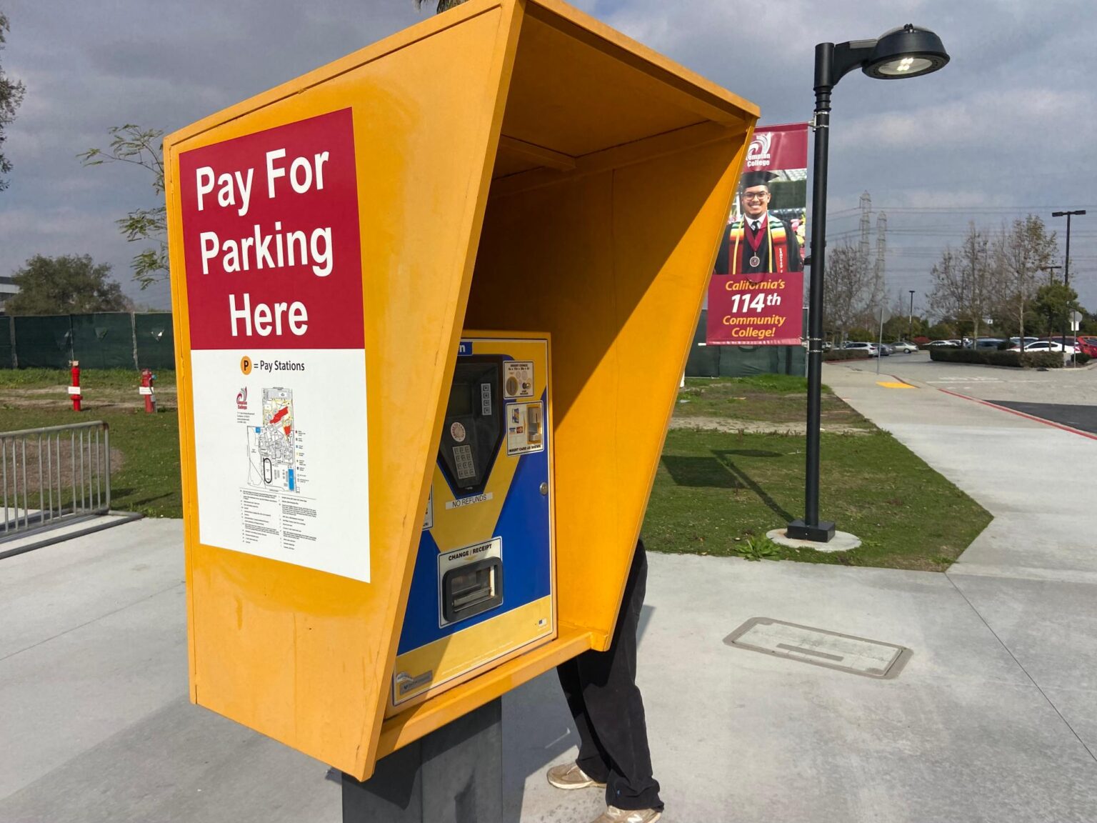 Vinyl Graphics For Schools In Los Angeles, CA